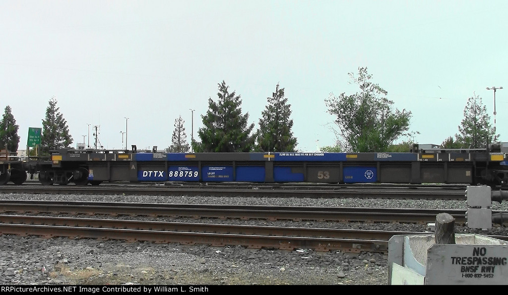 NB Manifest Frt entering Balmer Yard from South lead tracks-37
